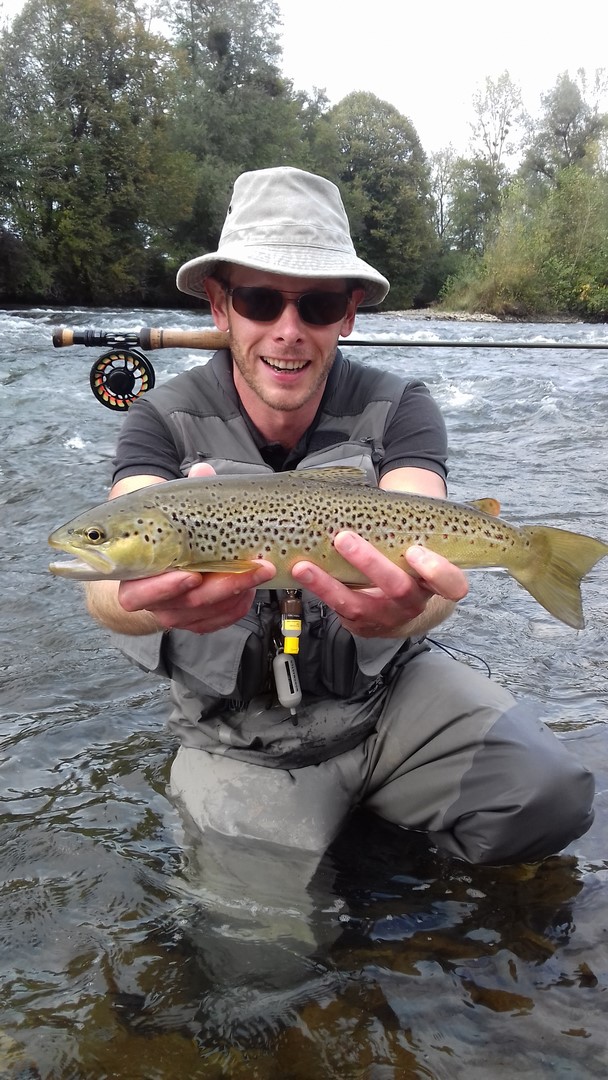 Guide pêche mouche - Moniteur-guide de pêche à la mouche dans les ...